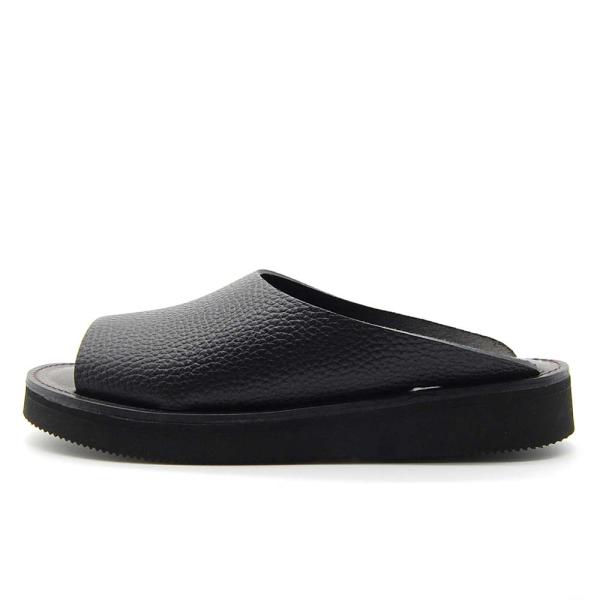 RICHT（リヒト）自然素材の心地よさをそのままに、シンプルな美しさを大切にした靴づくりを行うOrganic handloom。そんなブランドならではの、安心感のある履き心地と洗練されたデザインが素敵な一足が届きました。ワンストラップのシン...