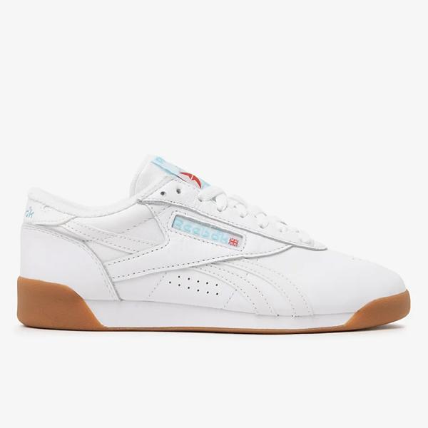 Reebok リーボック F/S LO フリースタイル ロー ホワイト 100256037 80年代のエアロビクスブームを牽引した名作「フリースタイル」のDNAを継承し、アーカイブから忠実に再現されたローカットモデル。足を包み込むフルグレイ...