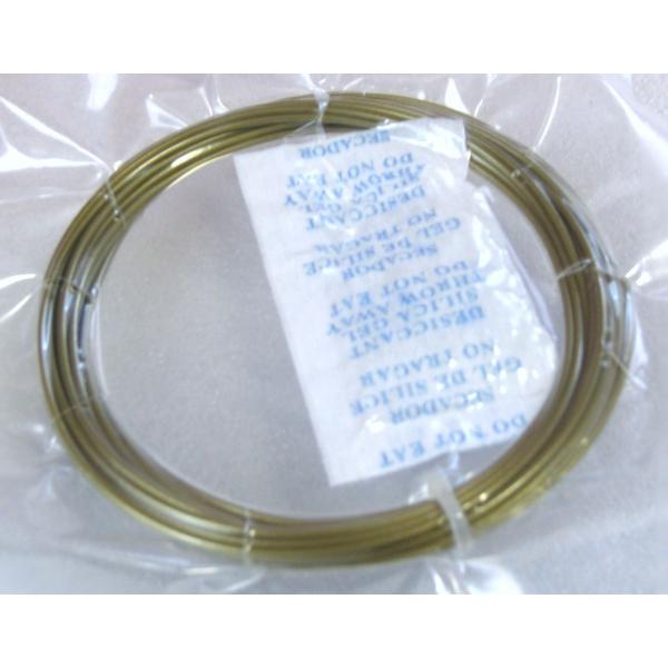 【製品概要】材質：PLA色：メタリックゴールド直径：1.75mm +/- 0.05mm真円度：1.75mm +/- 0.05mm長さ：5m
