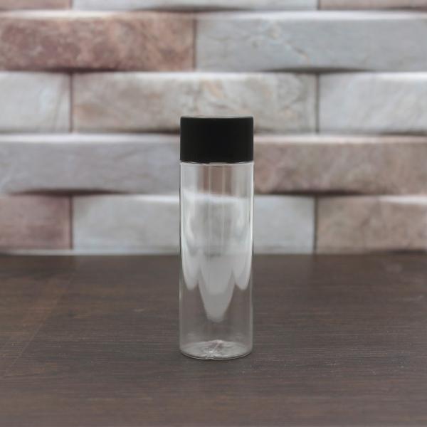 キーワード：国産 詰め替え容器 中栓付キャップ 単品 透明ボトル PET５０ml【商品紹介】　50mlの中栓付キャップボトルです。　コンパクトで携帯に便利です。化粧水などの詰め替えにご使用いただけます。　※中栓付キャップになります。別ページ...