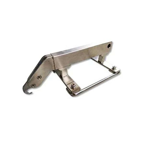 塩ビシートの超高速ハンドカッター カスタムサー 本体 (特殊カッター刃付)のページです。下地シートを傷つけない特殊形状フック刃になっており、シートをカットする際には均一の幅で素早くカットできます。塩ビ防水の職人さんには、特におすすめの工具で...