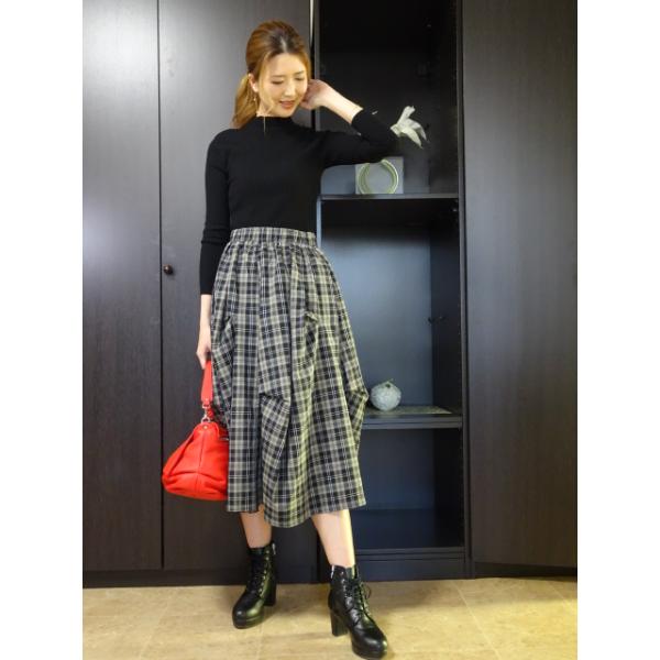 Sia la luce（シアラルーチェ）DAIMATSU(正規販売店取扱商品)●品番　4333-8061モデル身長１６７ｃｍ（Ｂ：８４　Ｗ：６０　Ｈ：９０）サイズ ３８（９号）●W　33cmx2（ゴム）●H　-cmx2●スカート丈　78cm...