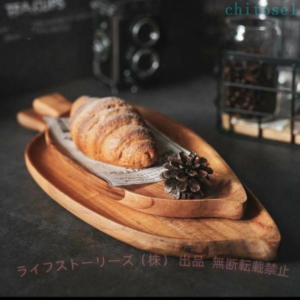 木製デザートプレート ラウンドサービングトレイ チーズサービングプレート 寿司皿 木のさら午後のお茶菓子おやつの盛り付け木の葉形テーブル台チーズ寿司皿 M?L2セットは、あなたの食卓を一層引き立てるアイテムです。このセットには、MサイズとL...