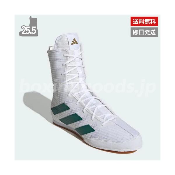 通気性と動きやすさを重視して設計された、アディダスの定番ボクシングシューズ。メッシュアッパーは内側に補強が施されており、ロングセラーモデルの BOX HOG 2 よりも足当たりはやや硬めながら、高強度のトレーニングに対応しやすいサポート性を...