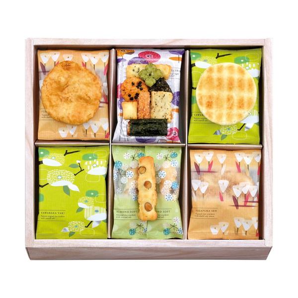 えくぼ屋の美味がたっぷり詰まった、個性豊かなおかきとおせんべいの詰合せ。味と香りと口当たり、彩り豊かに咲きました。■ぷかぷか煎だし醤油×8、やわらか焼やき塩×6、ぐるめ探訪×3、アーモンドそふとやき塩×6  【乳成分・小麦】■箱サイズ:箱2...
