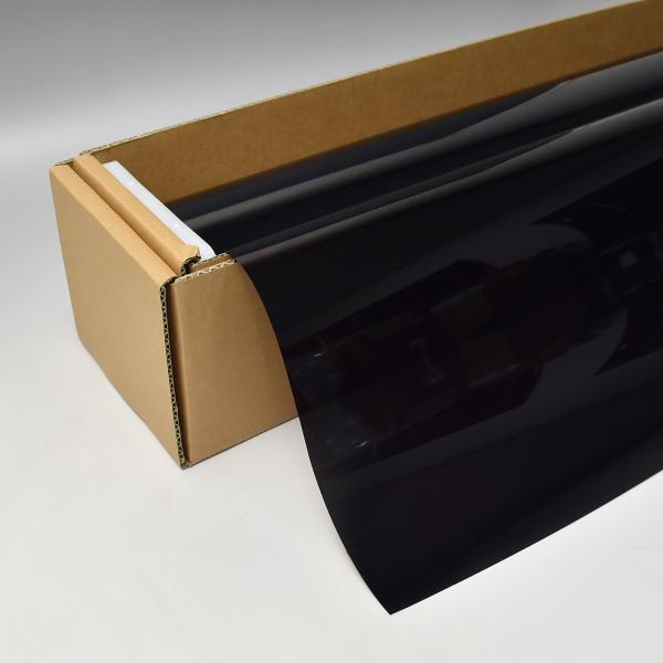国産大手フィルムメーカーの基材を使用、耐候顔料カーボン（C Carbon)コーティング着色スモーク熱成型・施工性・マシーンカット・褪色耐候性・断熱遮熱効果などに優れるプロ業者向けのスモークフィルムです。濃色なダークスモーク色6％遮蔽係数 0...