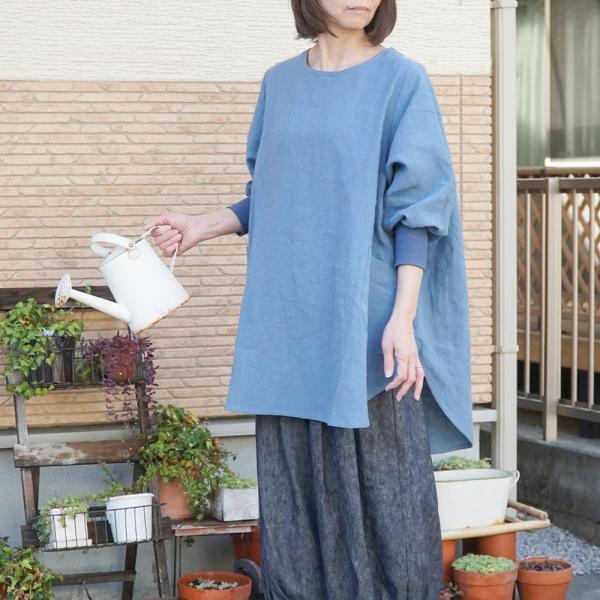 Branch m'.の現役主婦スタッフと、お客様の「こんな割烹着、エプロンが欲しい！」という声から生まれたチュニック割烹着。そんなチュニック割烹着が素材を変えて再登場！ゆったり楽ちんで動きやすい、そしてリネンの風合いがとっても魅力的。腕まく...