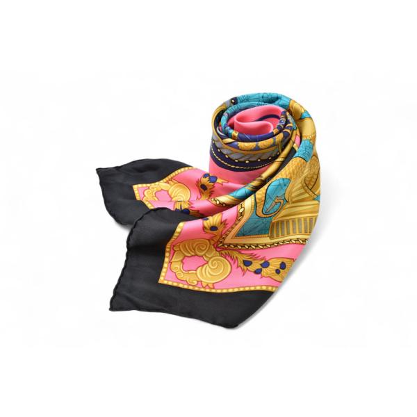 ■商品情報【管理番号】250510m21【ブランド】HERMES/エルメス【アイテム】スカーフ【対象】レディース【表記カラー】ブラック/ピンク系【生産国】フランス共和国【素材】シルク【サイズ】モチーフ：約W88cm x H約88cm【付属品...