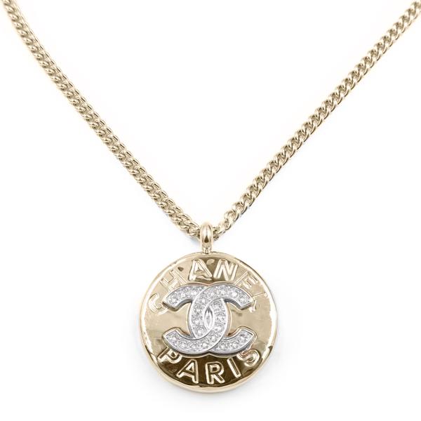 ■商品説明■【問い合わせ番号】200025989019【ブランド】CHANEL【カラー】シャンパンゴールド【サイズ(cm)】チェーン：約41〜49cm (調節可) トップ : 約W3.5cm  x H3.5cm 【重量】約46g【生産国】イ...