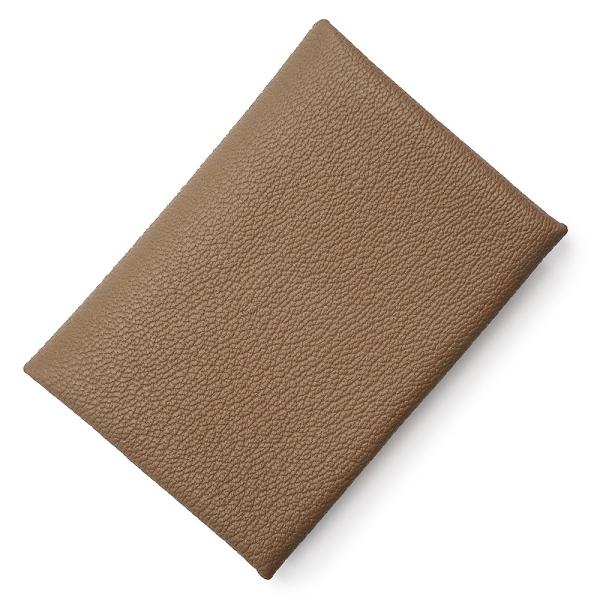 ■商品説明■【問い合わせ番号】200026305019【ブランド】HERMES【参考定価】107,800円【素材】 シェーブルミゾール【カラー】Etoupe(エトゥープ/エトープ) ／ シルバー金具【サイズ(cm)】約W10.5cmxH7c...