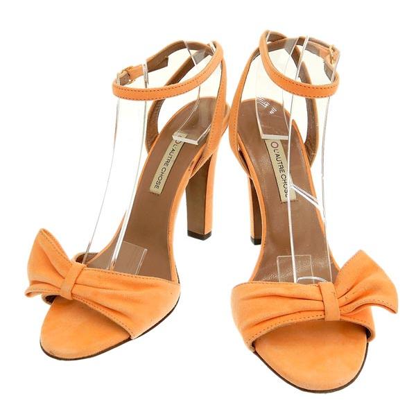 商品タイトル：ロートレショーズL' Autre Chose スエード ヒール サンダル オレンジ系 size37 1/2 [M03022]管理番号：BR09023状態ランク：B状態詳細：一部に傷や汚れなどの使用感はありますが、使用に問題のな...