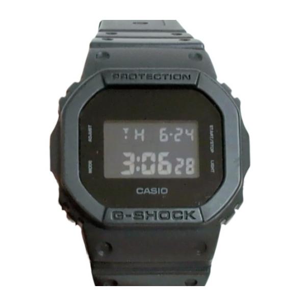 ブランド：カシオ商品名：スピードモデル　G-SHOCK型番：DW-5600BB-1JF付属品：なしサイズ：横42.8mm×厚み13.4mm×重さ60g　腕周り約16〜21cmカラー：ブラック素材：樹脂仕様：耐衝撃構造/20気圧防水/ストップ...