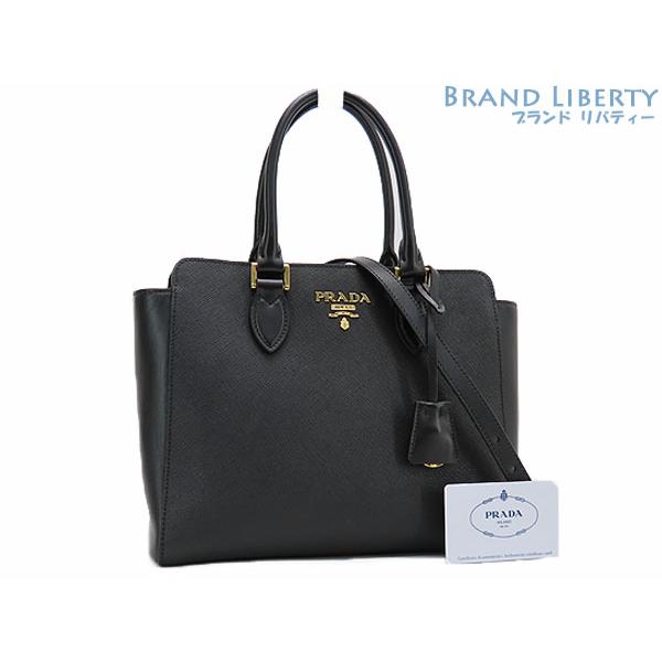 ●ブランドプラダ　PRADA●商品名サフィアーノ　2WAY ハンドバッグ　トートバッグ　ショルダーバッグ●サイズW：下部26cm/上部30cm　H：21cm　D：9cm　ショルダー：約105〜115m（5段階調節）●仕様内側：ファスナーポケ...