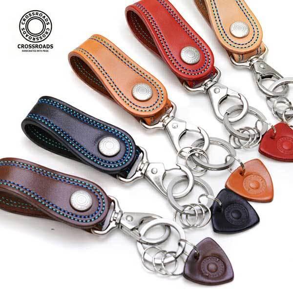 ■素材：栃木レザー(牛革AAランク)■サイズ：【製品全長】(約)縦幅10.0cm×横幅3.0cm×厚み2.5cm【レザー部分】(約)縦幅8.0cm×横幅3.0cm×厚み2.5cm【パーツ部分】(約)縦幅3.0cm×横幅3.0cm×厚み0.4...