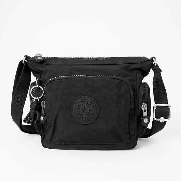 ■商品情報ブランド： Kipling / キプリング品番　： KI3057P39サイズ： 約 H18×W24〜17×D8 cm重さ　： 約 230 gショルダー長さ： 約 68〜128 cm仕様　： 外側ファスナーポケット×2、内側ファスナ...