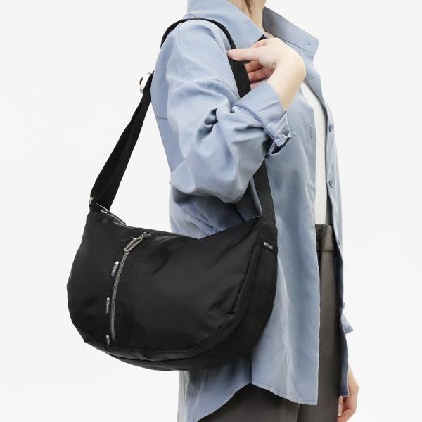 ■商品情報ブランド： LeSportsac / レスポートサック品番　： 1585 C363 / TRUE BLACK Cサイズ： 約 H24×W30〜20×D9 cm重さ　： 約 200 gショルダー長さ： 約 48〜90 cm仕様　： ...
