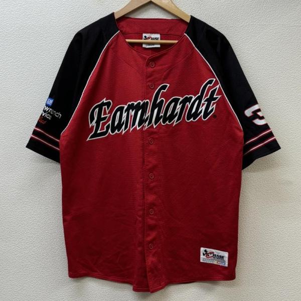 メーカー：古着 / USED形状：シャツ、ブラウス / 半袖サイズ：表記サイズ：M着丈：74 cm、身幅：58 cm、裄丈：53 cmカラー：赤 / レッド、黒 / ブラック柄 / パターン：素材：商品状態：着用感がありますが、汚れやダメー...