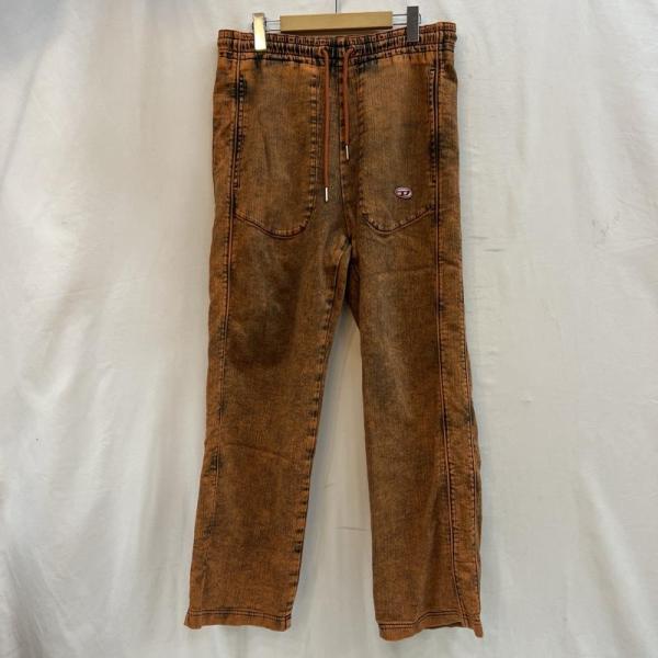 メーカー：ディーゼル / DIESEL形状：パンツ / デニム、ジーンズサイズ：表記サイズ：Sウエスト：84 cm、もも周り：64 cm、裾周り：48 cm、股下：76 cmカラー：橙 / オレンジ柄 / パターン：素材：画像参照商品状態：...