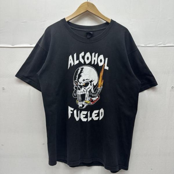 メーカー：古着 / USED形状：Tシャツ / 半袖サイズ：表記サイズ：L肩幅：59 cm、袖丈：21 cm、着丈：70 cm、身幅：56 cmカラー：黒 / ブラック柄 / パターン：素材：商品状態：着用感がありますが、汚れやダメージが比...
