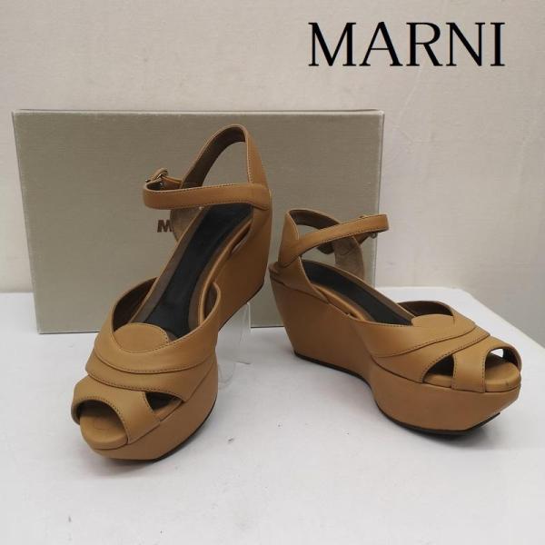 メーカー：マルニ / MARNI形状：サンダル / サンダルサイズ：表記サイズ：23.0cmヒール：8 cmカラー：ベージュ / ベージュ柄 / パターン：素材：商品状態：着用感がありますが、汚れやダメージが比較的少ないお品物です。※程度・...