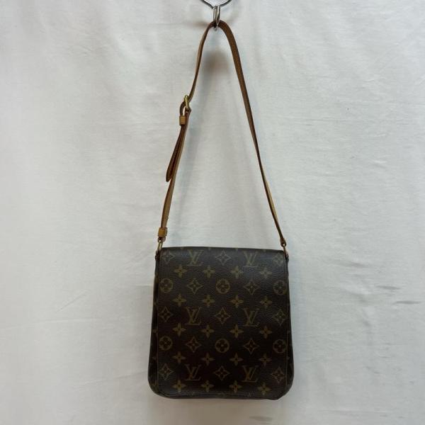 メーカー：ルイヴィトン / LOUIS VUITTON形状：ショルダーバッグ / ショルダーバッグサイズ：表記サイズ：-幅：21 cm、マチ：4 cm、高さ：21 cm、ショルダー：66 cmカラー：柄 / パターン：素材：商品状態：着用感...