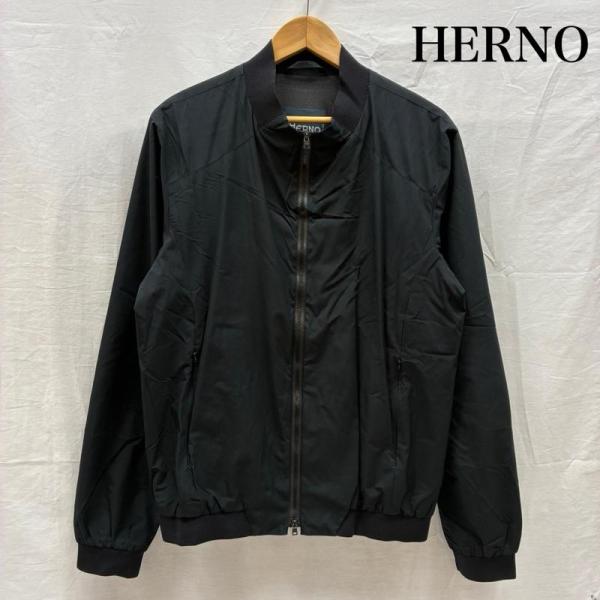 メーカー：ヘルノ / HERNO形状：ジャケット、上着 / ジャンパー、ブルゾンサイズ：表記サイズ：48肩幅：44 cm、袖丈：65.5 cm、着丈：63.5 cm、身幅：54 cmカラー：黒 / ブラック柄 / パターン：素材：画像参照商...