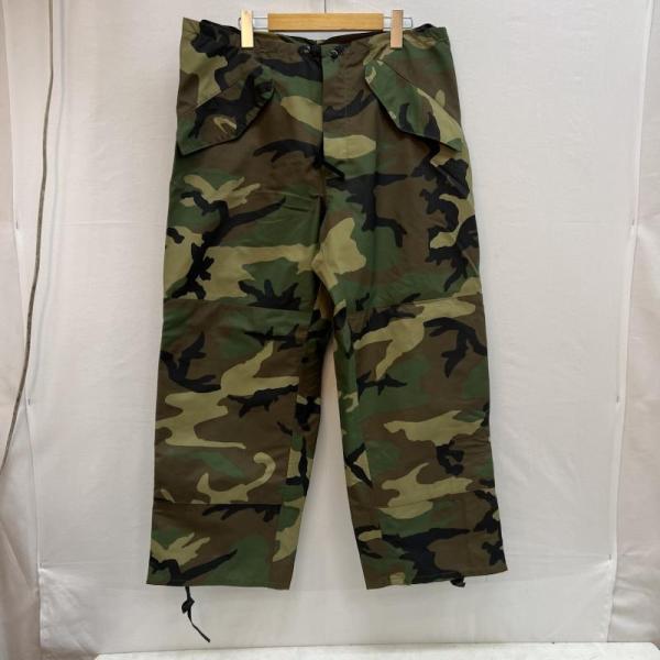 メーカー：ミリタリー / ミリタリー形状：その他ボトムスサイズ：表記サイズ：-ウエスト：96 cm、もも周り：68 cm、裾周り：54 cm、股上：32 cm、股下：70 cmカラー：柄 / パターン：素材：素材タグ無し商品状態：使用感があ...