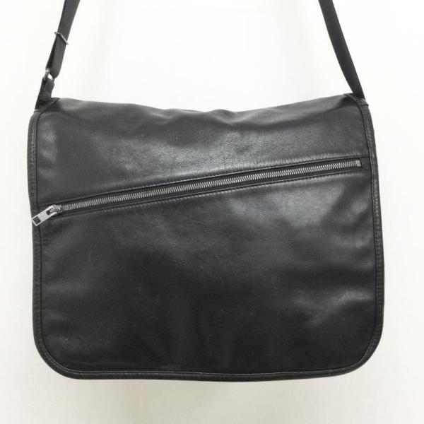 メーカー：ラゲッジ レーベル / LUGGAGE LABEL形状：ショルダーバッグ / ショルダーバッグサイズ：表記サイズ：-幅：37 cm、マチ：10 cm、高さ：28 cm、ショルダー：97 cmカラー：黒 / ブラック柄 / パターン...