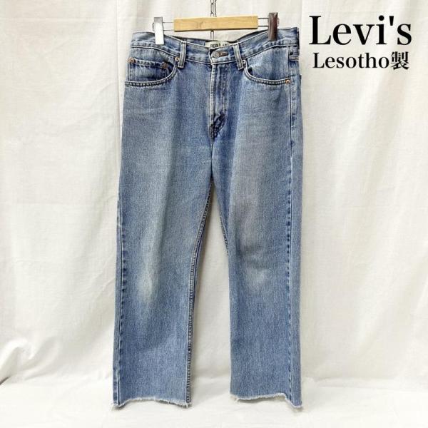 メーカー：リーバイス / Levi's形状：パンツ / デニム、ジーンズサイズ：表記サイズ：-ウエスト：84 cm、ヒップ：102 cm、もも周り：62 cm、裾周り：43 cm、股上：27 cm、股下：63.5 cmカラー：水色 / ライ...