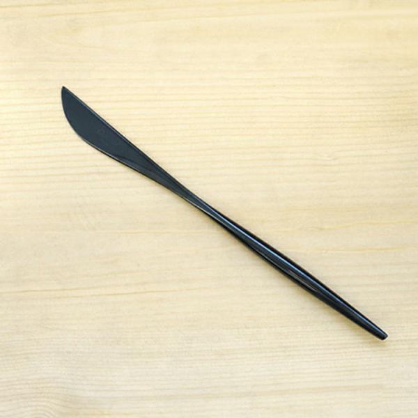 Cutipol（クチポール）は、ポルトガル発の世界的に人気のカトラリーブランド。「MOON（ムーン）」シリーズは、シンプルで流れるようなデザインが特徴で、手に馴染む美しいラインが食卓をスタイリッシュに彩ります。本商品「MO06BL デザート...