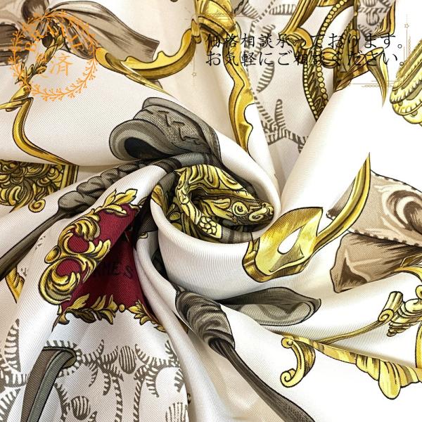 【商品番号】8068958957847【商品ランク】ABランク【ブランド】HERMES/エルメス【ライン】カレ90【色】ホワイト / ボルドー【素材】シルク【サイズ】約88cm x 87cm※多少の誤差があると思いますが予めご承知の上ご購入...