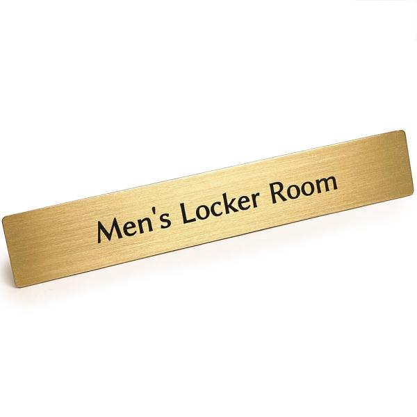 「本物の真鍮を使ったプレート」一般的には樹脂で作られた真鍮風のプレートが多い中、当商品は本物の真鍮を採用することで、本物ならではの質感と味わいを感じていただけます。時と共に、より一層深みが増すことををお楽しみいただけると思います。「サイズに...