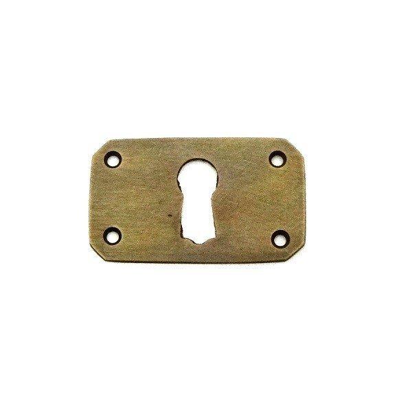 キーホール R001サイズ： 幅35ｘ高20ｍｍ材質真鍮カラーアンティークゴールド(color:antique)付属品ふすま釘（鉄製、黒色）　長さ16ｍｍ商品の特徴オイルステイン塗装です。着色には炭、植物オイルを使用しています。炭の含有量に...