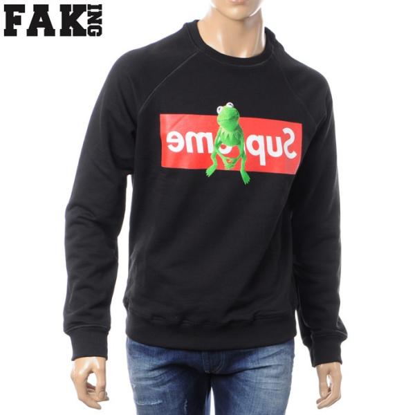 フェイキング FAKING クルーネックスウェット メンズ FAK049 ブラック■商品説明話題の某有名ストリートブランドと、世界中で親しまれるアメリカ生まれのキャラクターをデザインに落とし込んだパロディ要素たっぷりなスウェット。パロディだ...