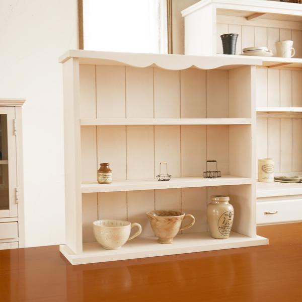 北海道で製作しています。BREAの定番、ベストセラーアイテム。北海道産パイン材を使用した贅沢な飾り棚。パイン材は長い間使い込むとやわらかな あめ色 に 変わっていき、味わい深くなっていきます。 木のぬくもりを生かした薄めの塗装でわやらかな ...