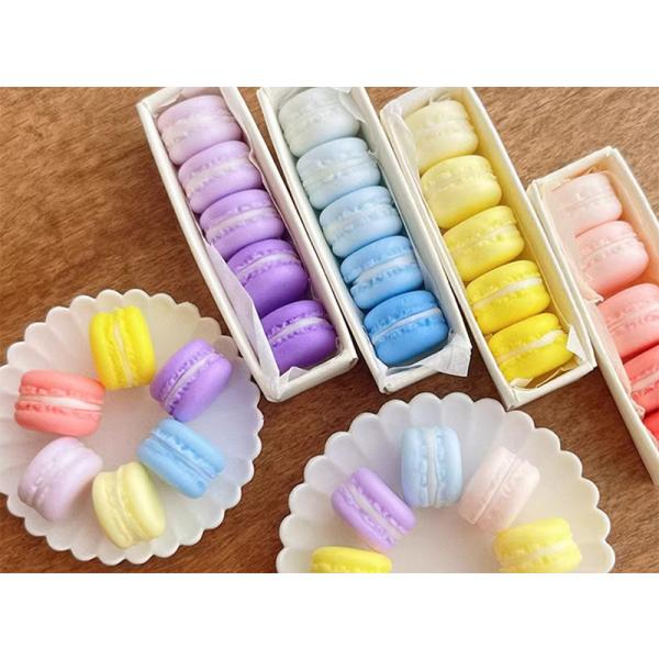 BJDやOB11などの小さなドールにぴったりな、可愛いミニチュアマカロン5個セットです。1/6・1/8・1/12スケールBJD対応で、粘土製ならではの質感と丁寧な作りが◎まるで本物のお菓子のようにリアルに仕上がっています。パステルカラーの愛...