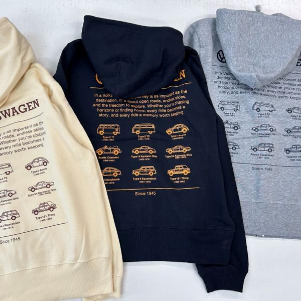 【商品説明】10oz 裏毛 を使用したスウェット フルジップ パーカー です。前身ワンポイントプリント、バックにワーゲンバスのプリントが施されています。デザインのあるプリントは1枚でのラフな着こなしはもちろん、部屋着やお休み時などのルームウ...