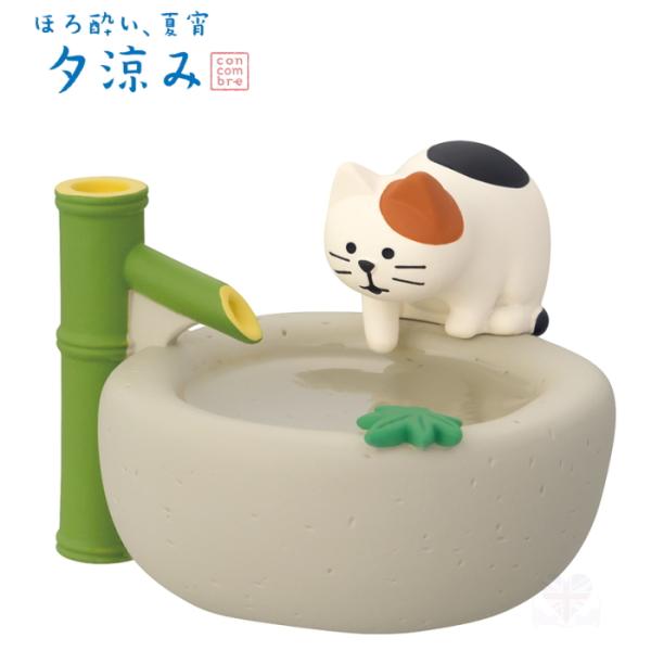 【発売日：2026年05月30日】夏休みの夜はスイカに花火！無邪気に楽しむこどもたち夏の夜って昔は涼しかったよね・・・としみじみほろ酔いな大人たちこちらは『つくばいに子猫』です。猫さんが気になるのはつくばいに張ったお水？それとも水面に映った...