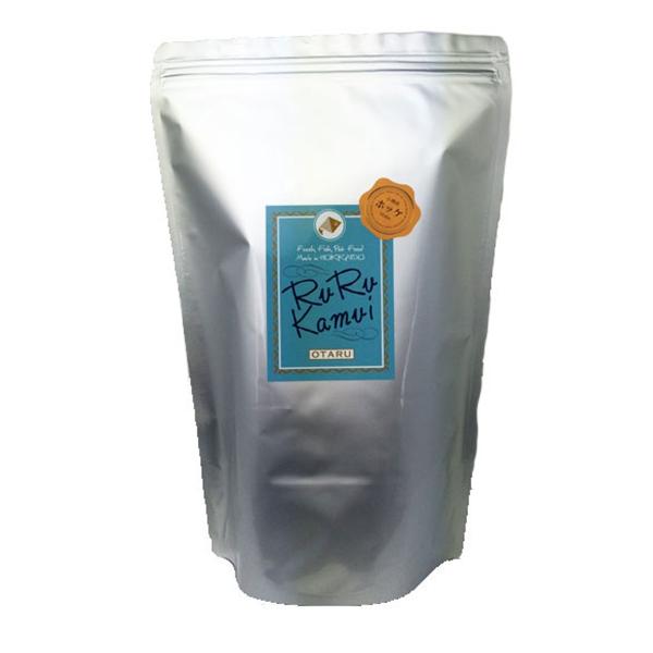 北海道小樽で水揚げされたホッケを使用しています！北海道小樽漁港で水揚げされた新鮮なホッケのみを主タンパク源に、栄養たっぷりの北海道野菜を主に厳選し、自社工場で製造された穀物不使用ドッグフードです。　ホッケの特徴は魚類の中でもタンパク質や脂質...