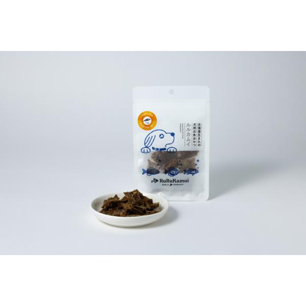 特殊製法でうまみをぎゅっと凝縮したホッケのジャーキーが完成しました！適度な硬さでバリバリと音を立てて食べてくれます。砕くこともでき、小型犬から大型犬まで対応可能なトリーツです。お魚独特の香りで嗜好性抜群なトリーツです！【内容量】30g【形状...