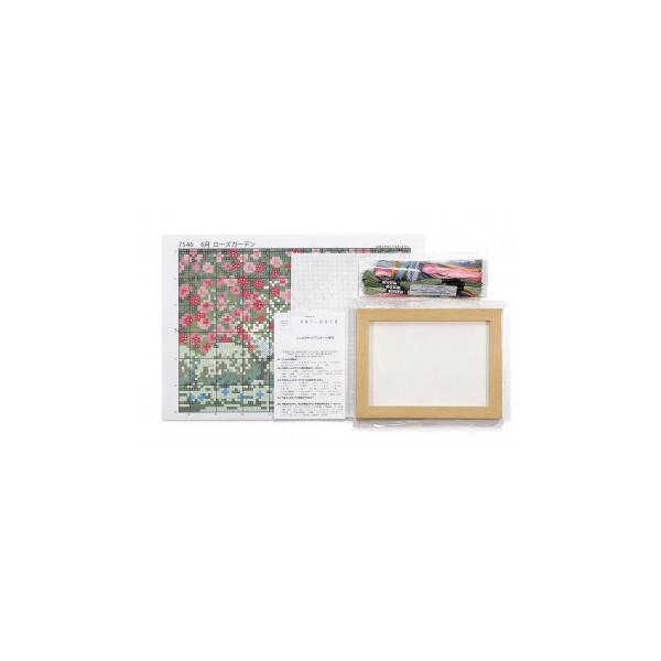 季節に合わせて変わりゆく情景を刺しゅうに閉じ込めました。