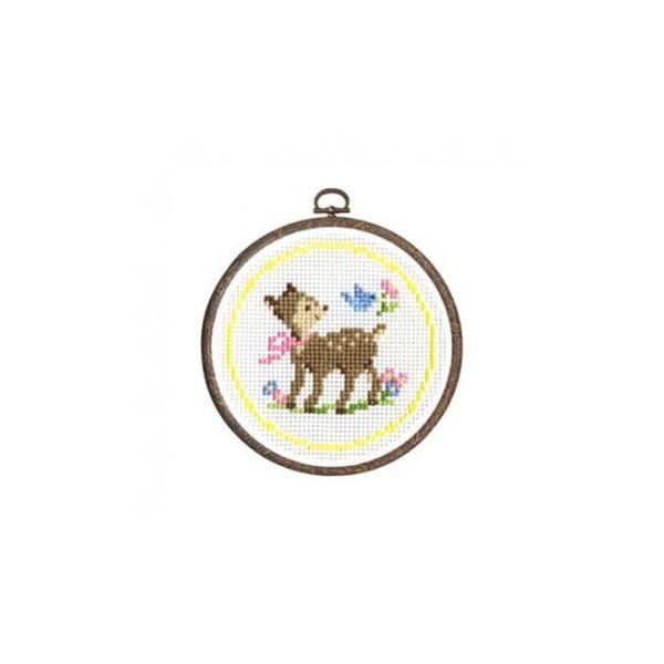 森に住むかわいい動物たちの、やさしいパステルカラーのキット。初めての方でも楽しめる、かんたんキットです。技法はクロスステッチ。時間の目安:4〜5時間。技術レベルは初級者向。