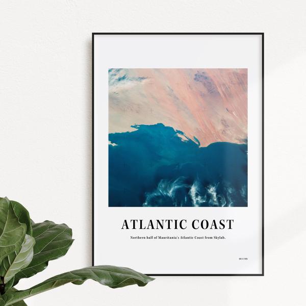 宇宙ステーションスカイラブから見た大西洋のフォトポスターです。ロマン溢れる宇宙の世界をお楽しみください。マット調の微塗工が施された用紙を使用しており、光沢を抑え、しっとりとした落ち着いた手ざわりの仕上がりです。ツヤのある光沢紙と違い、反射を...