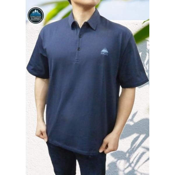 ヒマラヤ登山の玄関口、ネパールはカトマンズ。昔から欧米人や登山者の滞在が多く、一方で未だ電力インフラが整わないため、棒針さえあれば作れる手編みニットが産業として発達しています。「HIMALAYAN CLIMBER'S HAND-KNIT/ヒ...