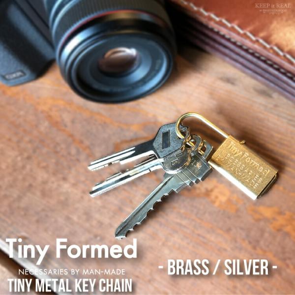 ■ Tiny metal key chain Silver Brass ■【ブランド】Tiny Formed ( タイニーフォームド )【サイズ】横1.7cm × 縦5cm　重さ9g【素材】真鍮【生産地】日本【品番・カラー】TM-03S S...