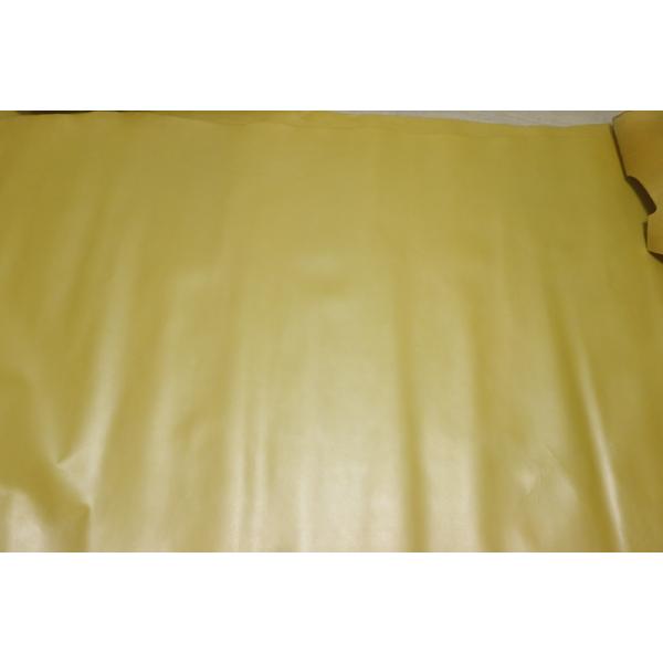 ■商品詳細水や汚れに強く扱いやすい顔料仕上げ 細かなラメは入ったデザインレザーです加工：顔料仕上げなめし：クロムなめし厚さ：1.0ミリmm革の種類：牛革手触り：硬め状態：傷があります形状：半裁一枚革