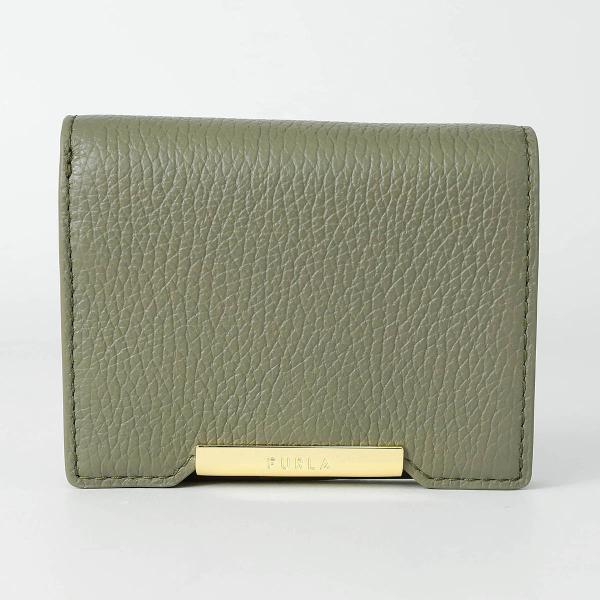 【発売日：2025年08月06日】上質なレザーに洗練されたディテールが光る、「GIADAシリーズ」の二つ折りウォレット。フロントにあしらわれたゴールドのブランドロゴ金具が、控えめながらもラグジュアリーな存在感を放ちます。コンパクトながらも紙...