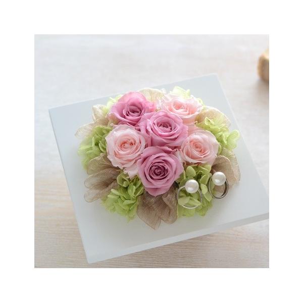 手作りキットは完成品ではありません。お客様にお作りいただく商品です。ワイヤーは「シルバー（裸線）」か「緑（地巻き）」より選択してください。フローラルテープはセットされていません。 地巻ワイヤーはフローラルテープが巻いてありテープ巻き不要です...