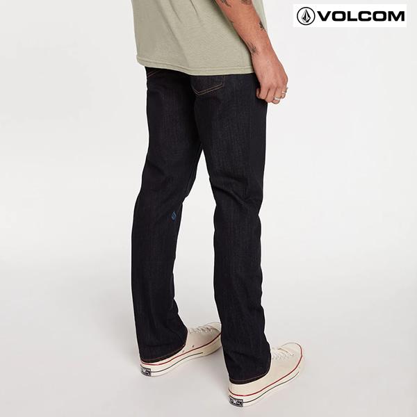 VOLCOM デニムパンツ SOLVER MODERN FIT JEANS A1931503定価：　￥10,800（税抜き）VOLCOMSTONEMADE-高度な耐摩耗技術VOLCOMWATER AWARE-製造時の節水加工プログラムを実施...