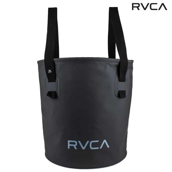 RVCA ウェットバッグ BG041980 RADIUS BUCKET定価：　￥7,000 (税抜き)円柱状のフォルムが特徴的なRADIUS BUCKETウェットバッグ。広い開口部により荷物の出し入れがスムーズに行える実用的な設計。フロント...